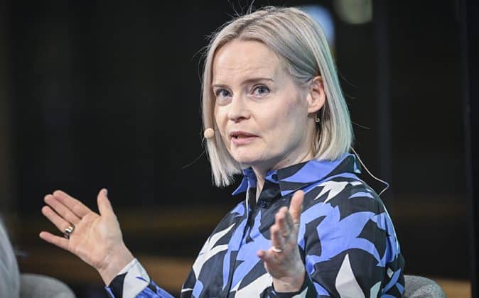 Riikka Purra: Perussuomalaisten vaalimainoksia tuhotaan systemaattisesti
