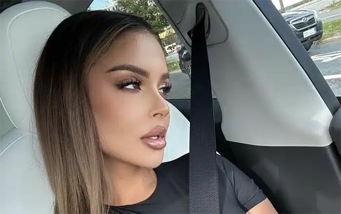 Bikinikaunotar Sara Chafak herätti huomiota Regatta SPA:ssa - Kuva!