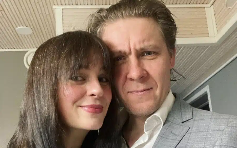 Tuukka ja Olga Temonen kaipaavat apua: "Ois kiva, jos olisit vapaa jo ...