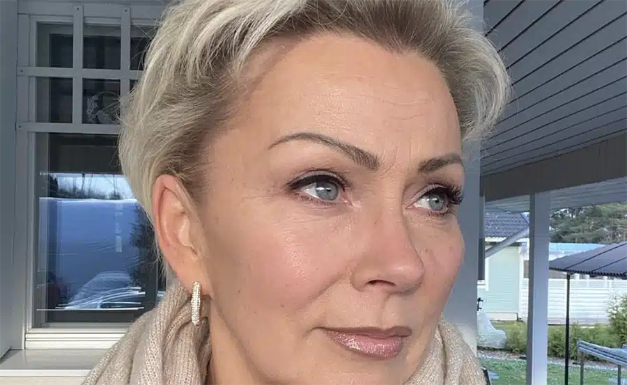 Helena Ahti-Hallberg palasi Suomeen - aviomies jäi Espanjaan!