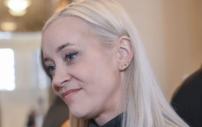 Sofia Virta julkaisi näyttävän kuvan kaula-aukostaan - kuva